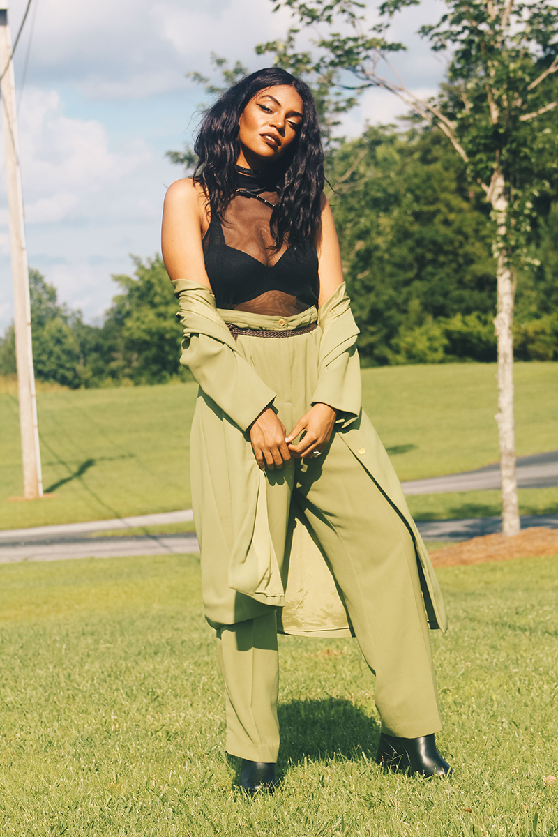 Fashion Bombshell of the Day: Akila from Atlanta - Fashion Bomb Daily