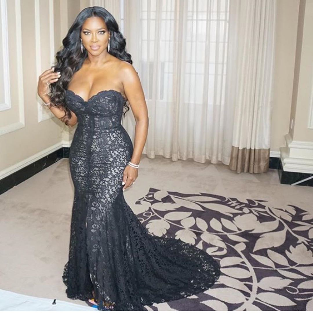 Kenya Moore Was a Mega Bombshell in Monique Lhuillier for the Real ...