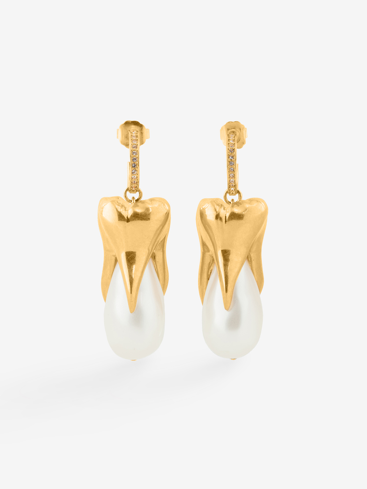 Adele Wears Custom Schiaparelli Black and White Gown While Attending Anthony Davis and Marlen P ...