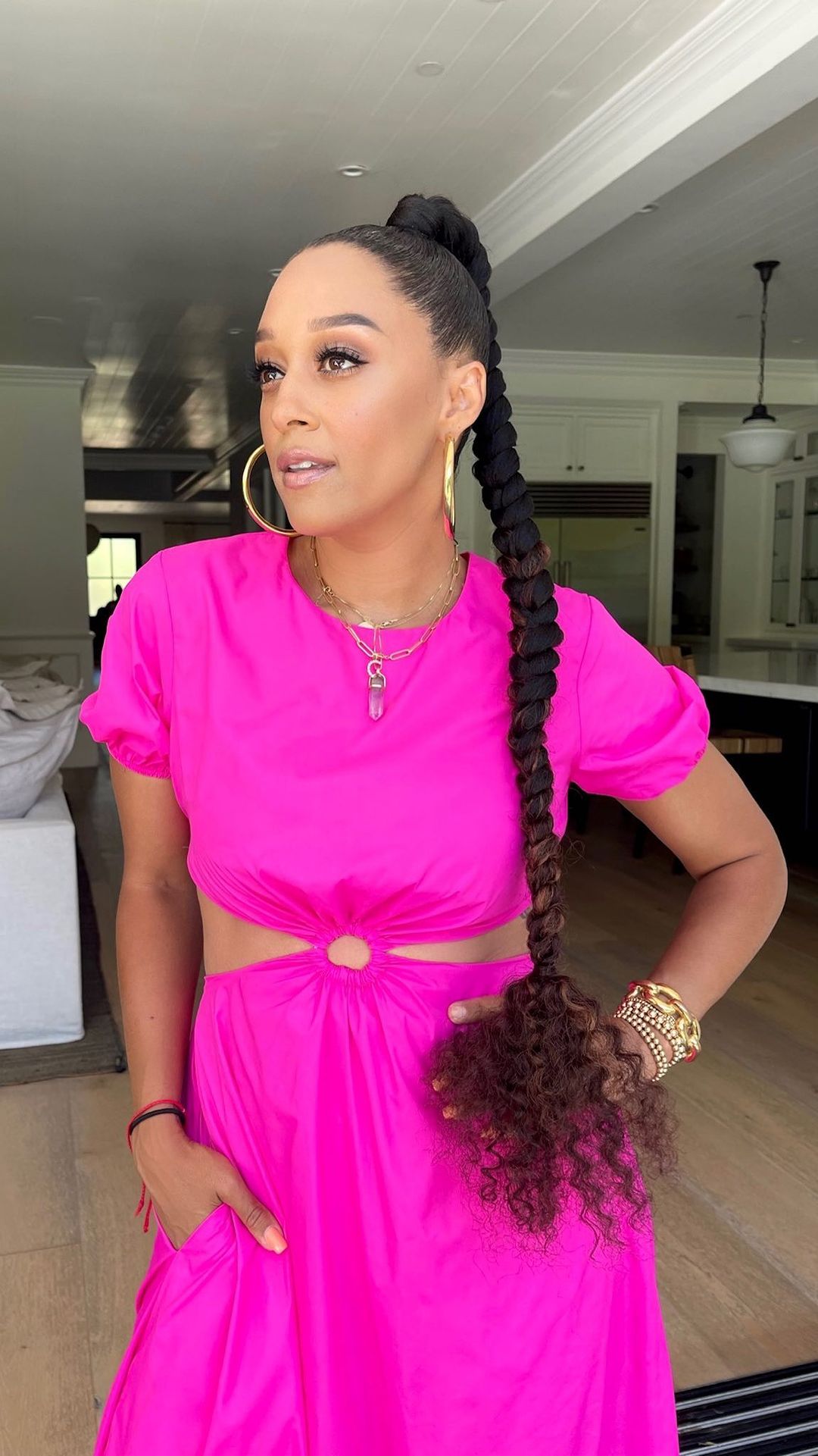 Look of the Week (July 25, 2022): Jhene Aiko in Jacquemus, Usher in ...