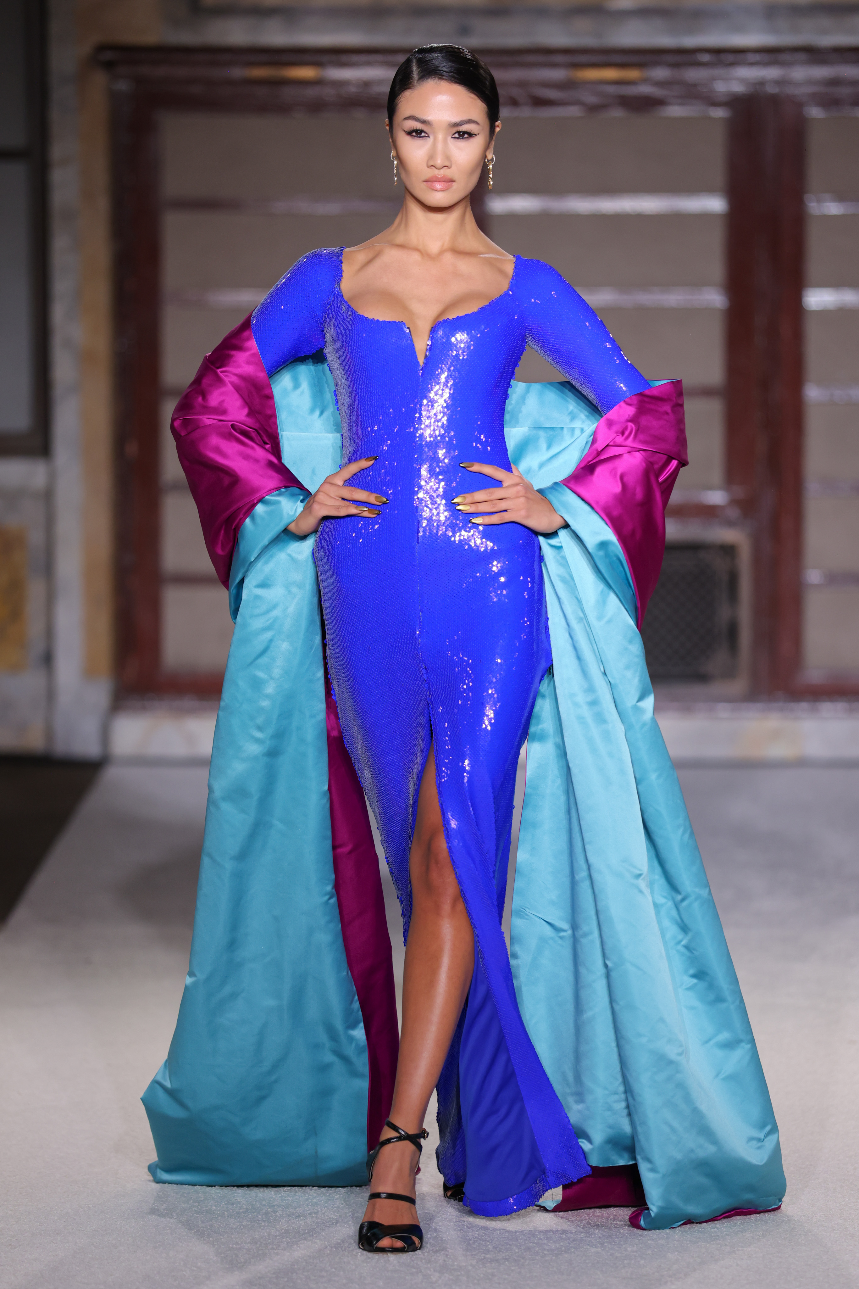 Show Review: Sergio Hudson Marks 10 Years with a Sculpted, Operatic ...